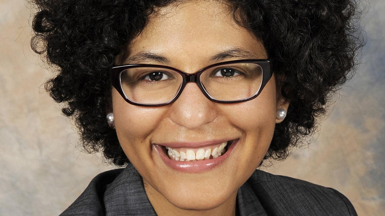 Elizabeth Glater | Pomona College in Claremont, California - Pomona College