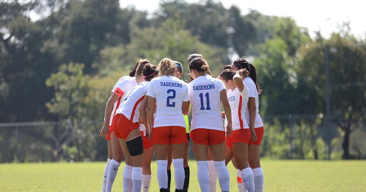 Sagehen Women’s Soccer Thriving as Playoffs Draw Near | Pomona College ...
