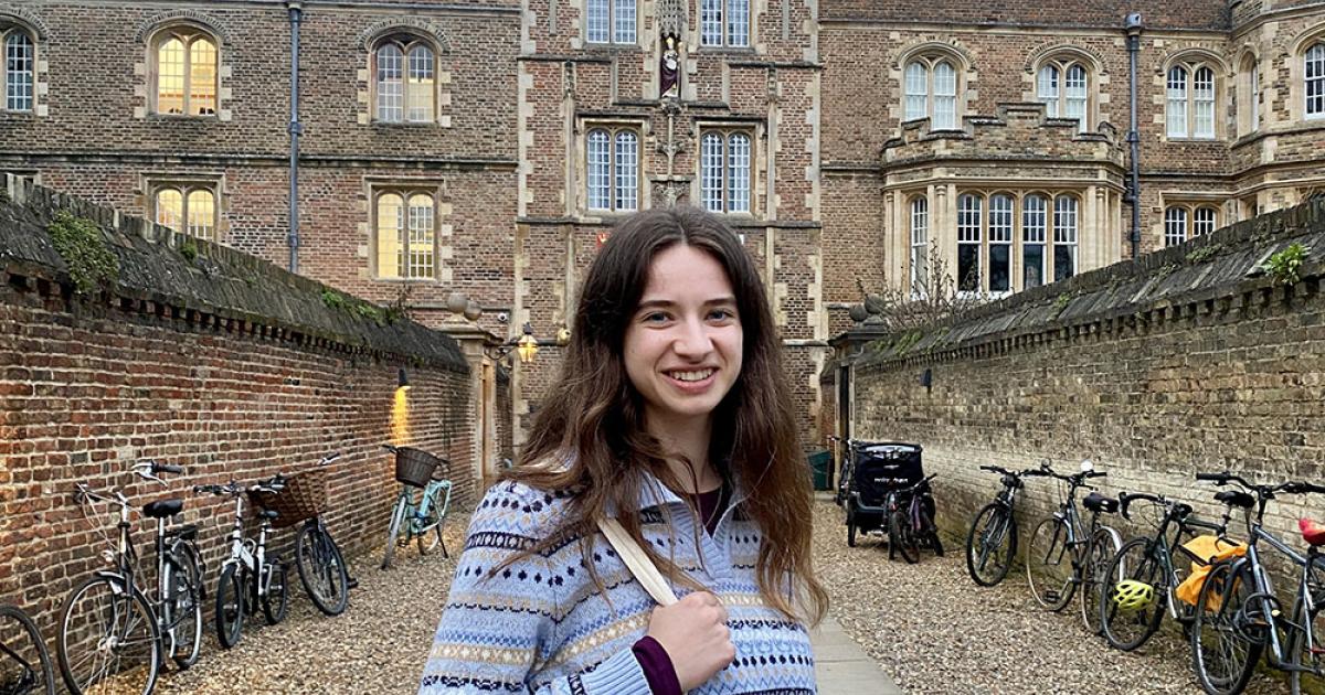 Emma Grace Howlett ’25 – Cambridge, England | Pomona College in ...