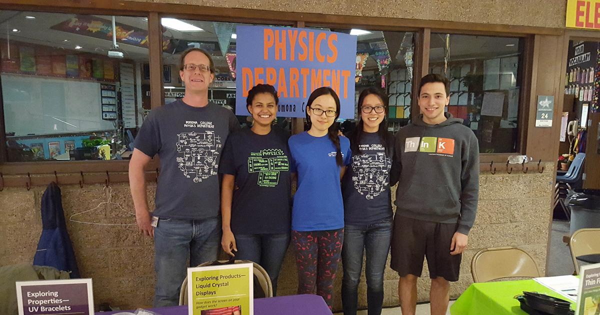 Pomona Physics and Astronomy goes to Floyd Stork Elementary School ...